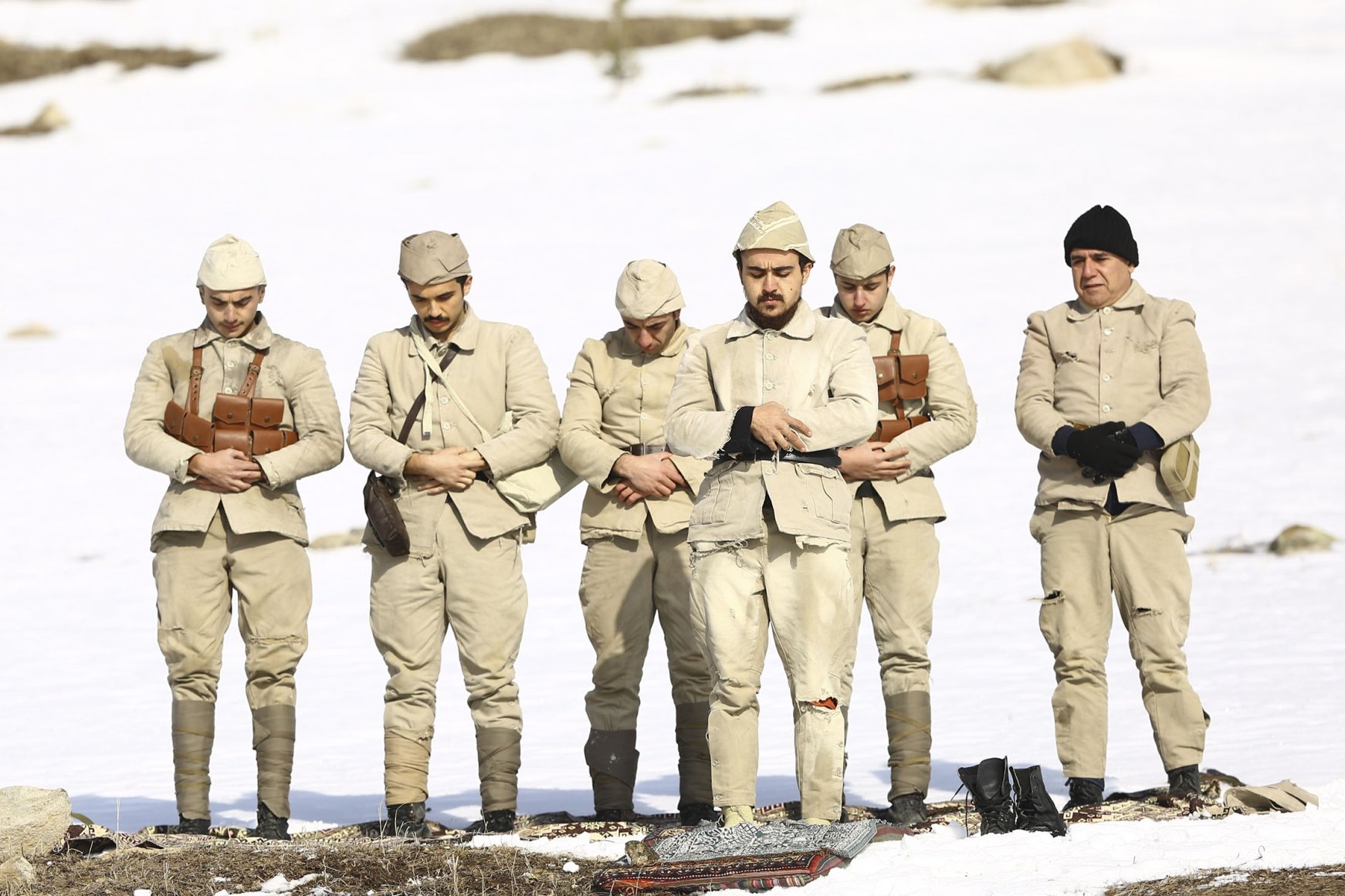 Thousands commemorate fallen Ottoman WWI soldiers in Sarıkamış | Daily ...
