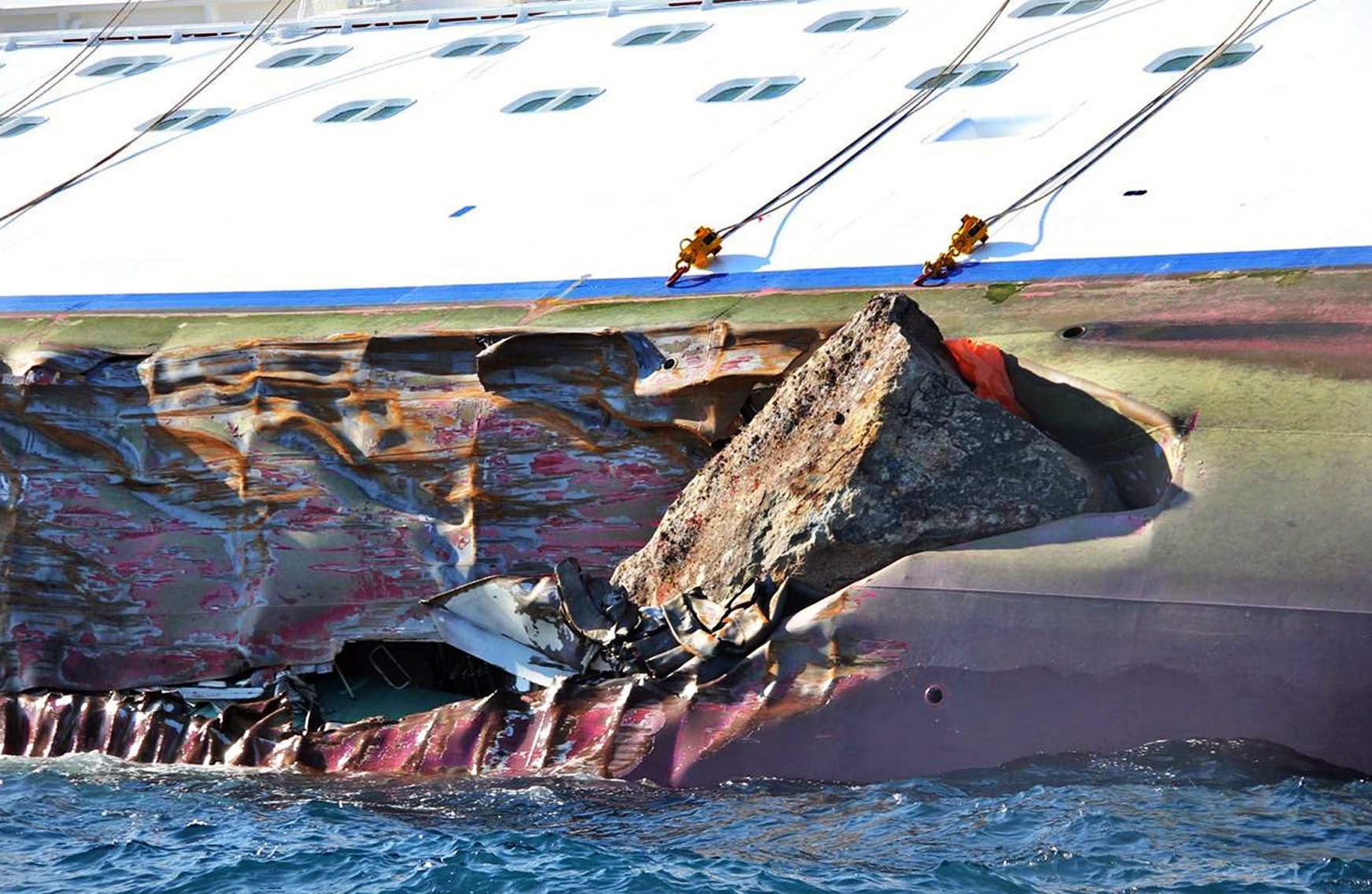A look back at the Costa Concordia disaster after 10 years | Daily Sabah