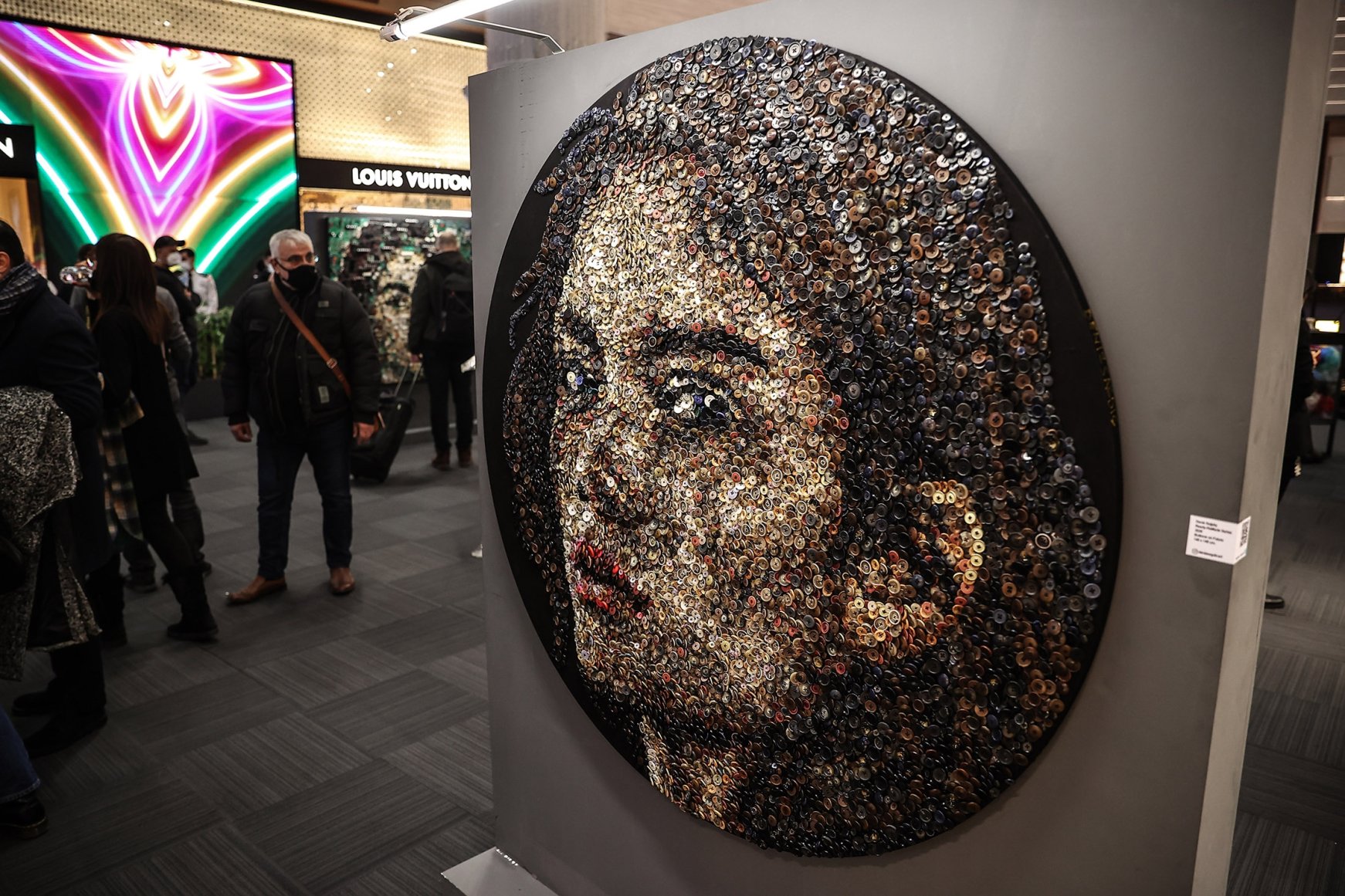 Waste turns into artsy portraits at Istanbul Airport | Daily Sabah