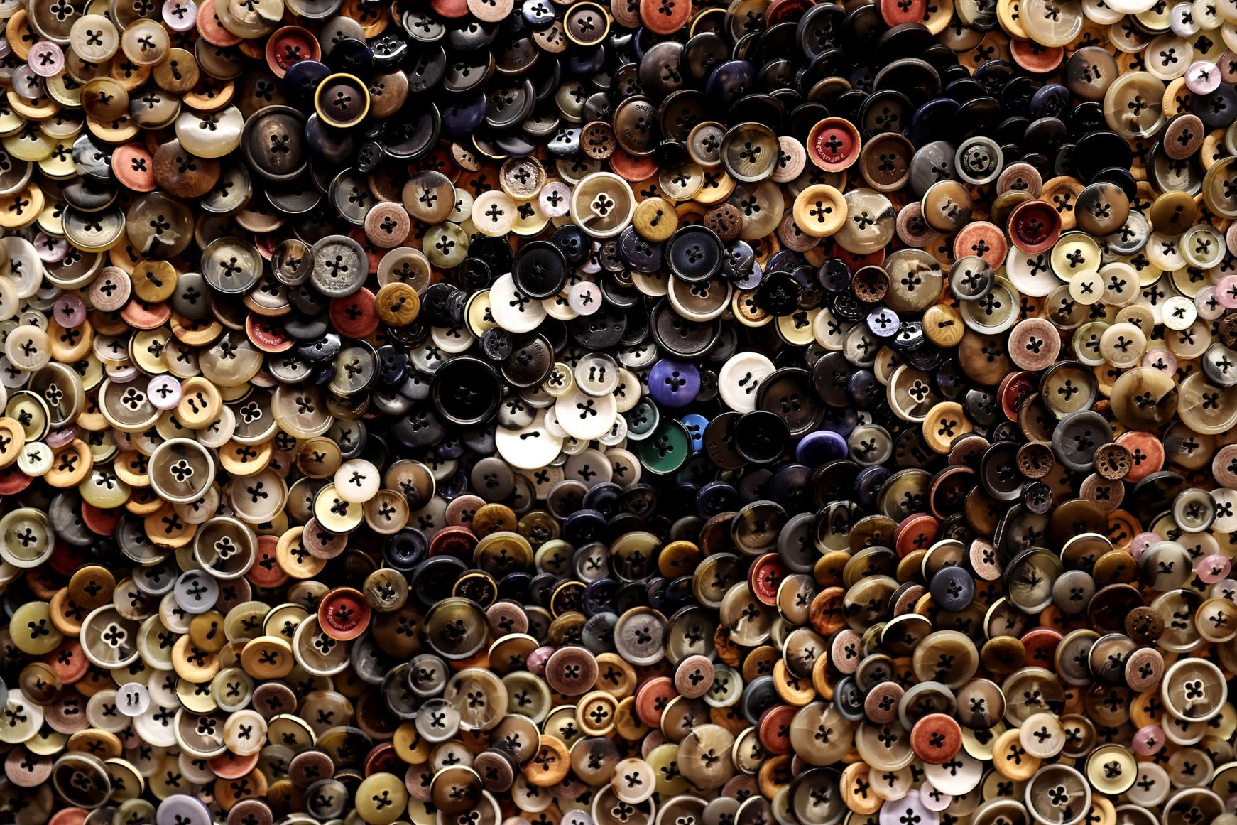 Waste turns into artsy portraits at Istanbul Airport | Daily Sabah