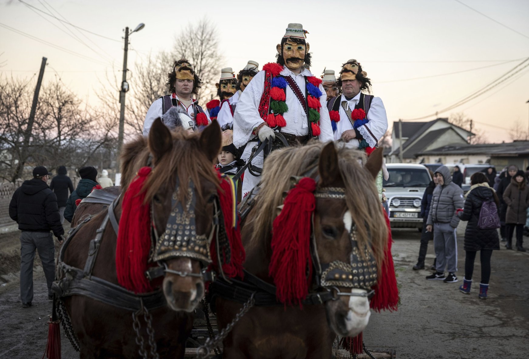 Malanka: Ukrainians celebrate pagan-rooted new year festival | Daily Sabah