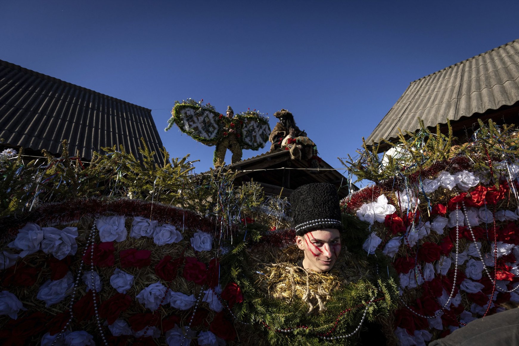 Malanka: Ukrainians celebrate pagan-rooted new year festival | Daily Sabah