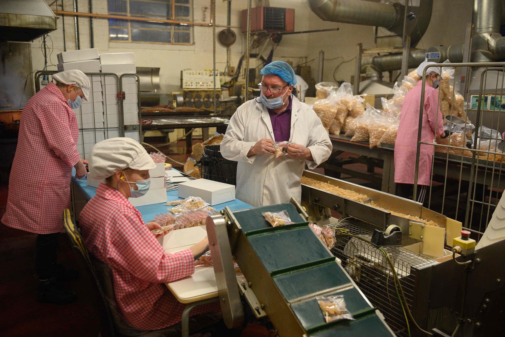 Gimme some sugar: Traditional UK sweet factory enjoys global sugar rush ...