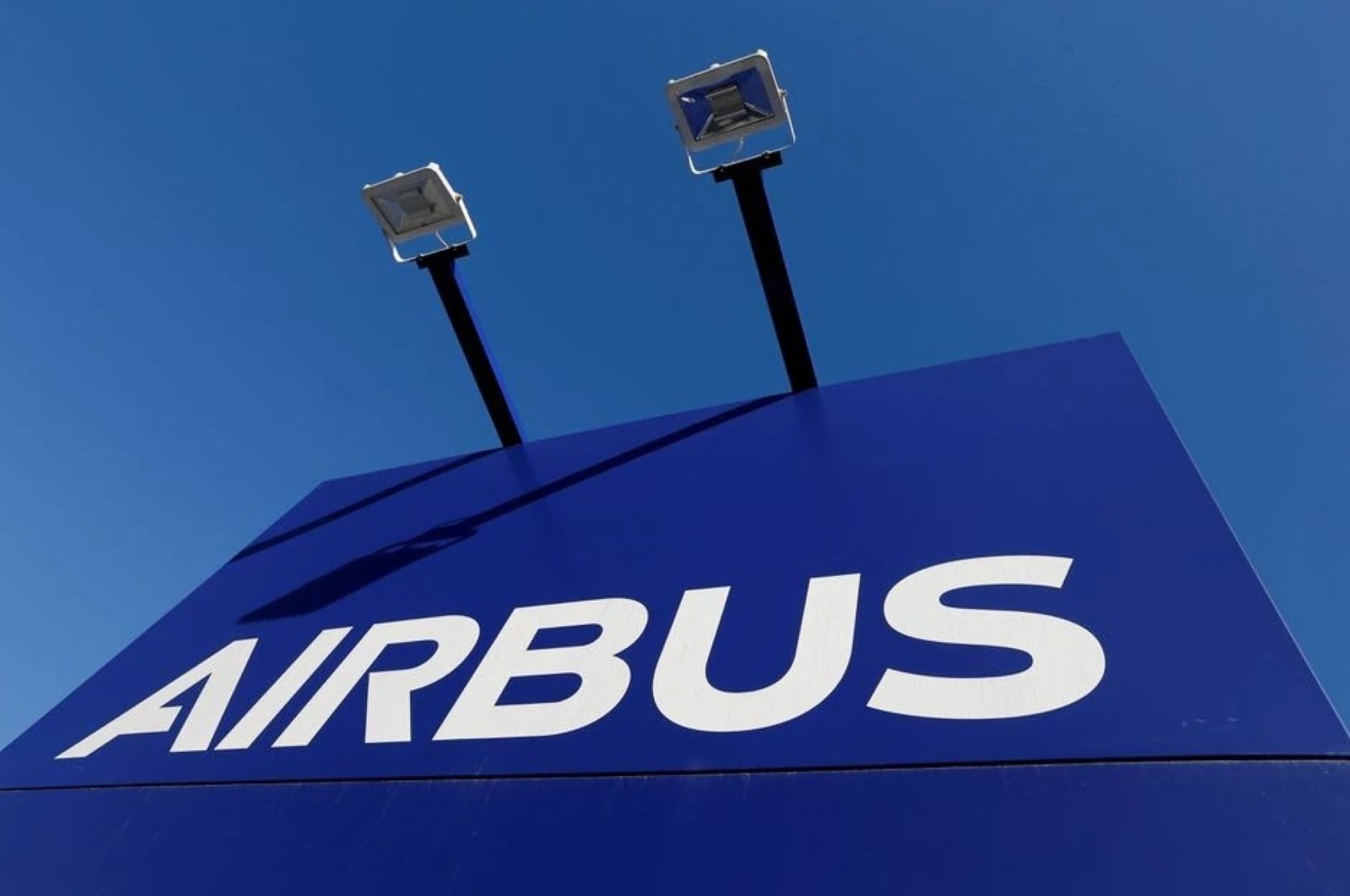 Airbus returns to profit in 2021 with record $4.8B after 2 years ...