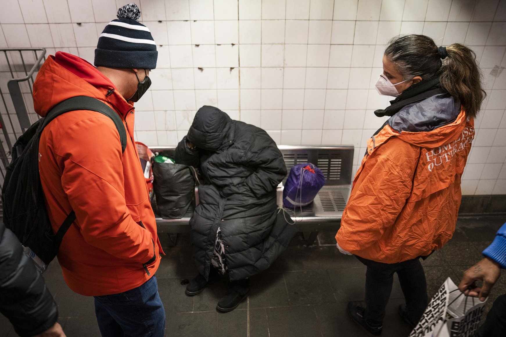 New York City to stop homeless people staying on subways | Daily Sabah
