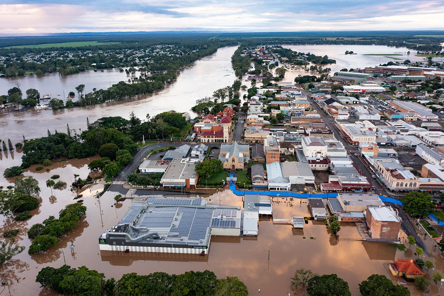 Once in a century: Australia's east hit by deadly floods | Daily Sabah
