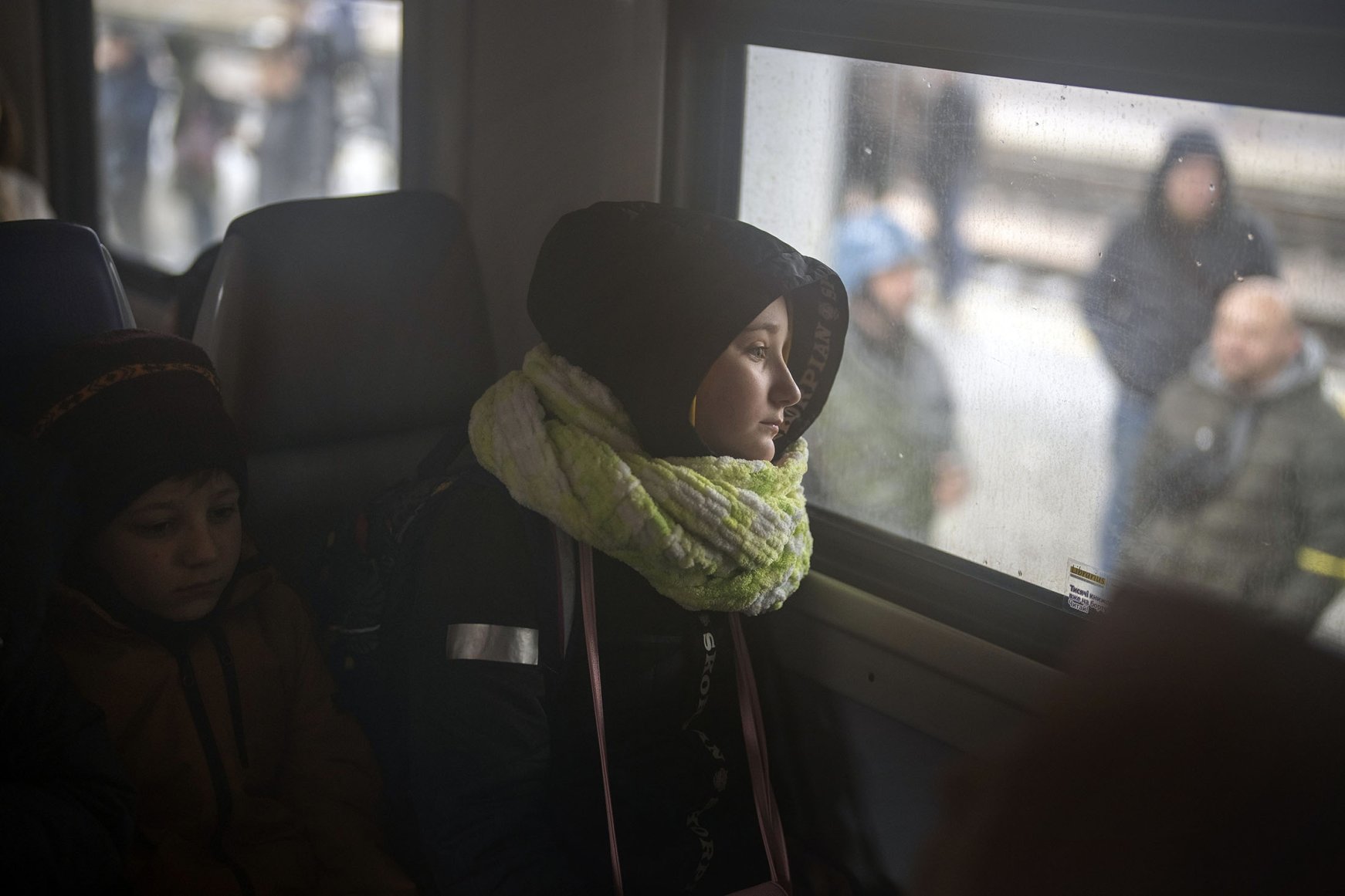 War in Ukraine: Tearful goodbyes at Kyiv train station | Daily Sabah
