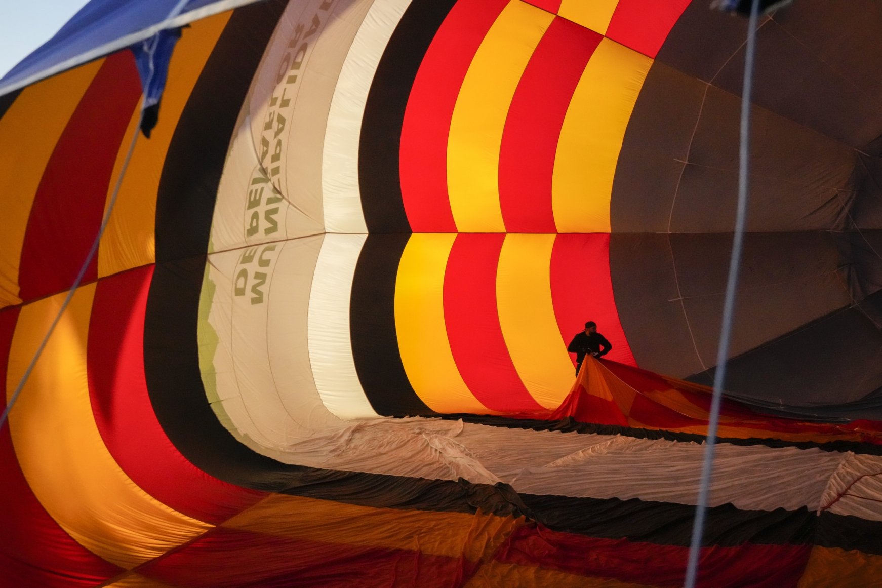 Up and away: Chile's Cumbres Balloon Festival 2022 | Daily Sabah