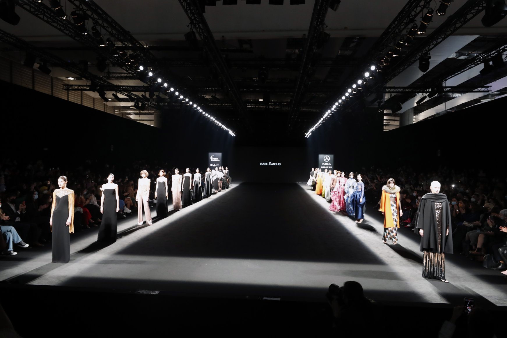 Madrid Fashion Show 2022 also has live catwalk parades | Daily Sabah