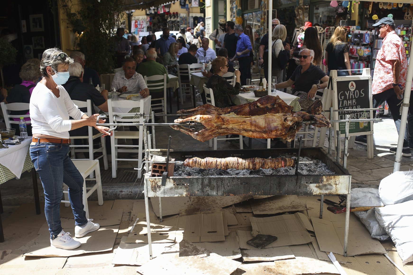 Celebrating Coptic and Orthodox Easter 2022 | Daily Sabah