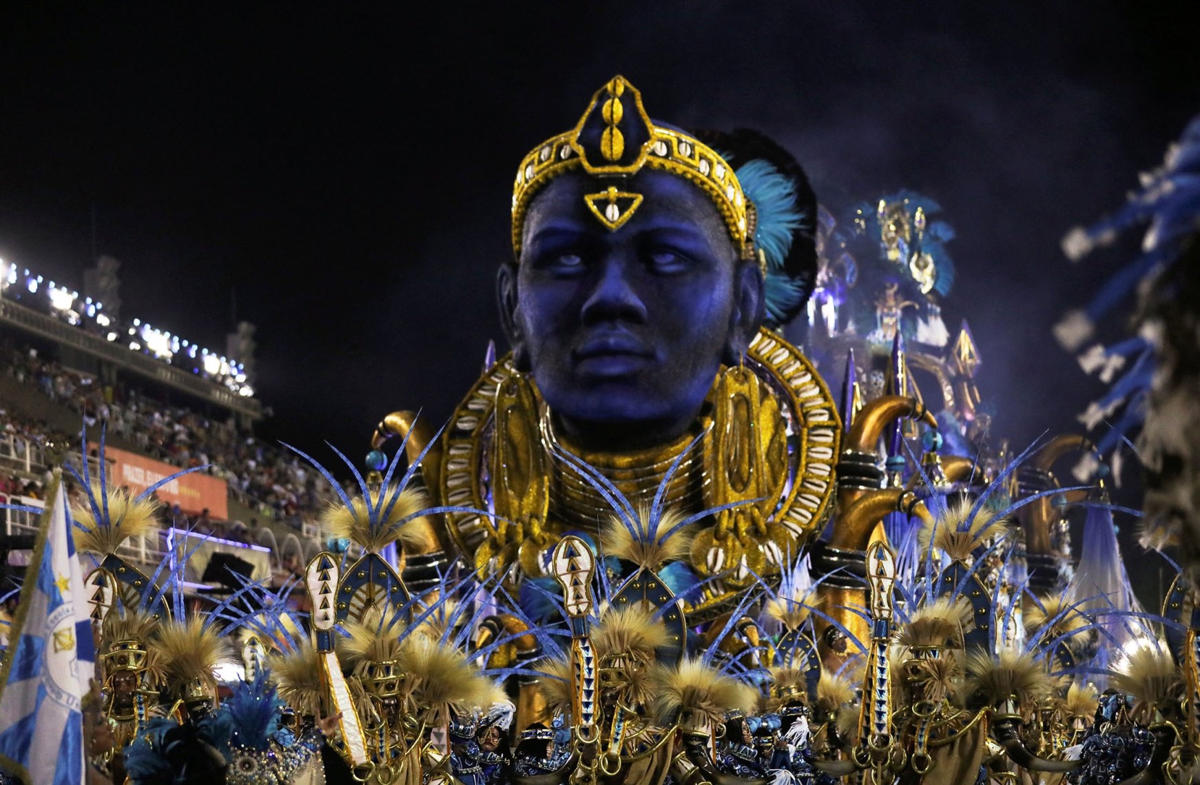 Feathers, headpieces and samba: Rio Carnival back in full force | Daily ...