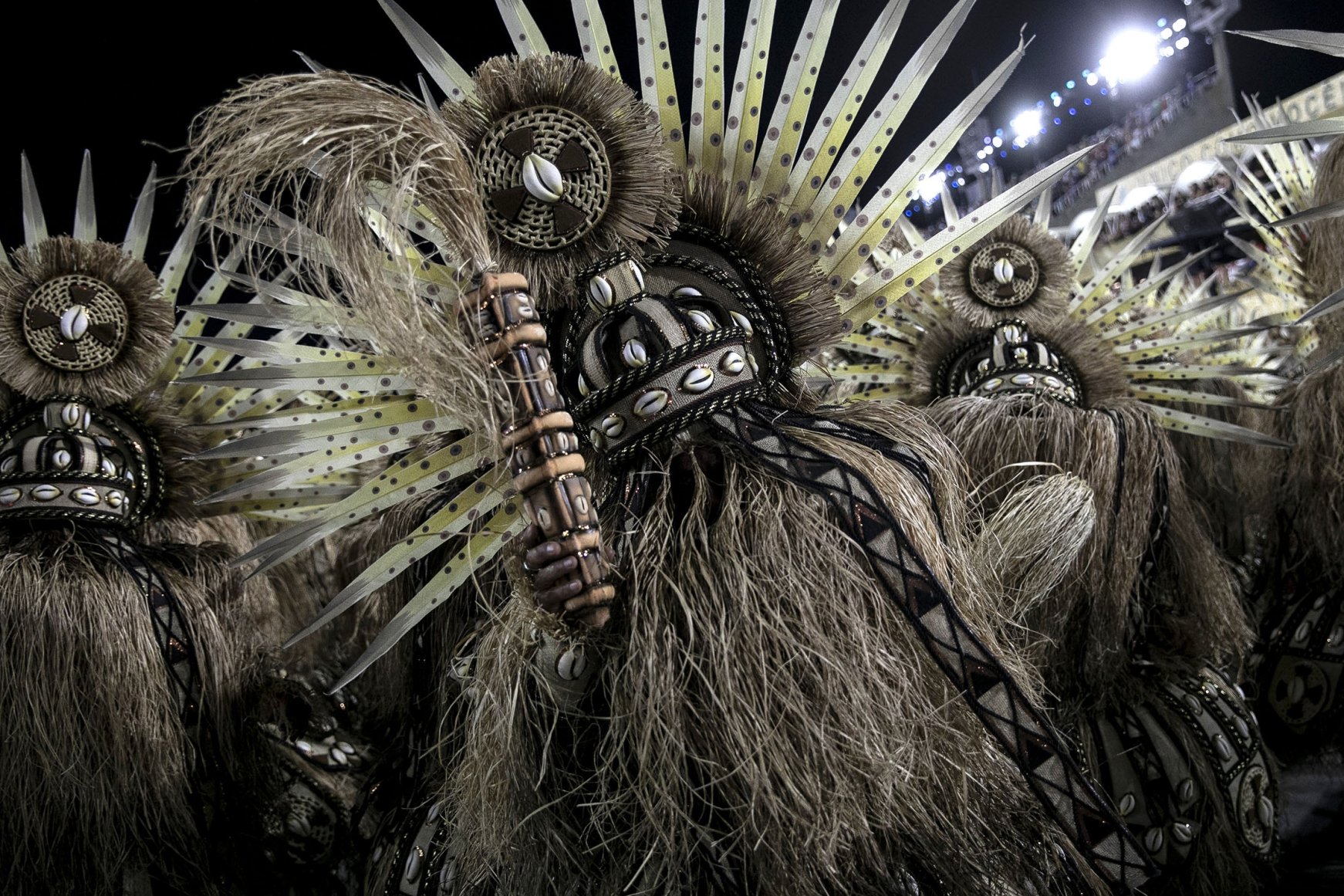 Feathers, headpieces and samba: Rio Carnival back in full force | Daily ...