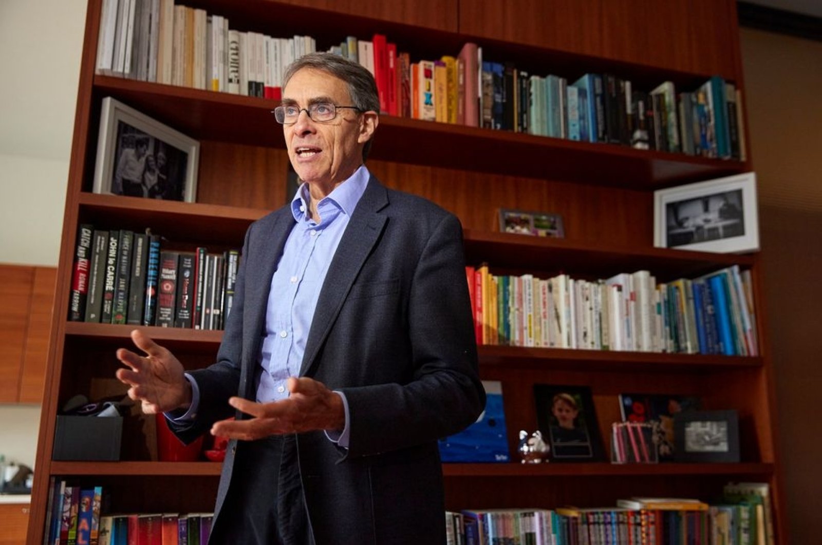 HRW chief Kenneth Roth to step down after nearly 3 decades | Daily Sabah