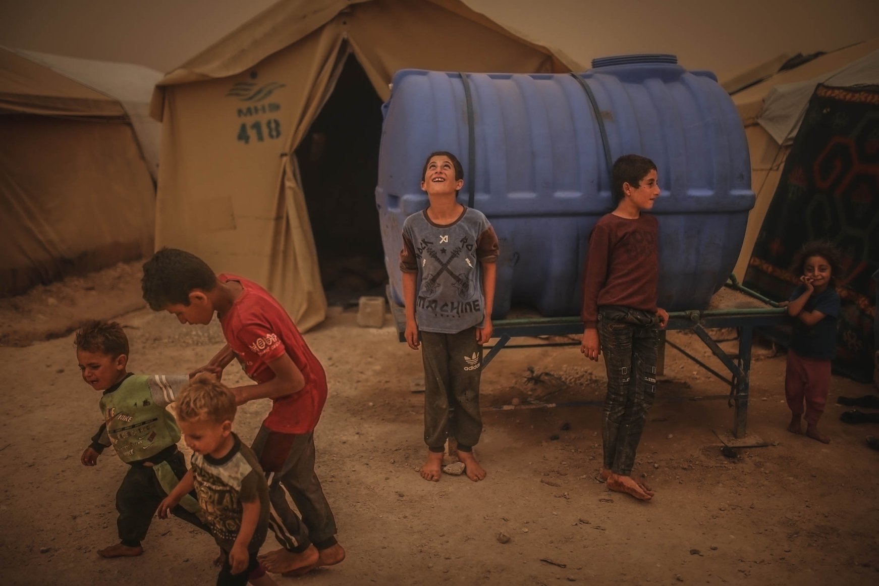 Fierce sandstorm takes hold of Syria's Idlib with orange vistas | Daily ...