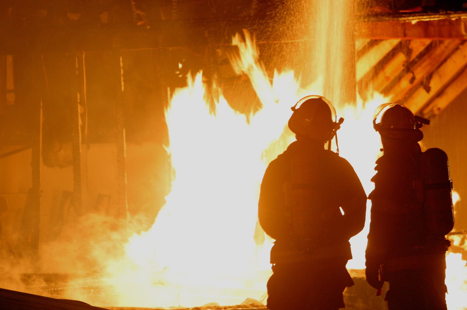 8 dead, including 4 children, in Iran birthday party fire | Daily Sabah