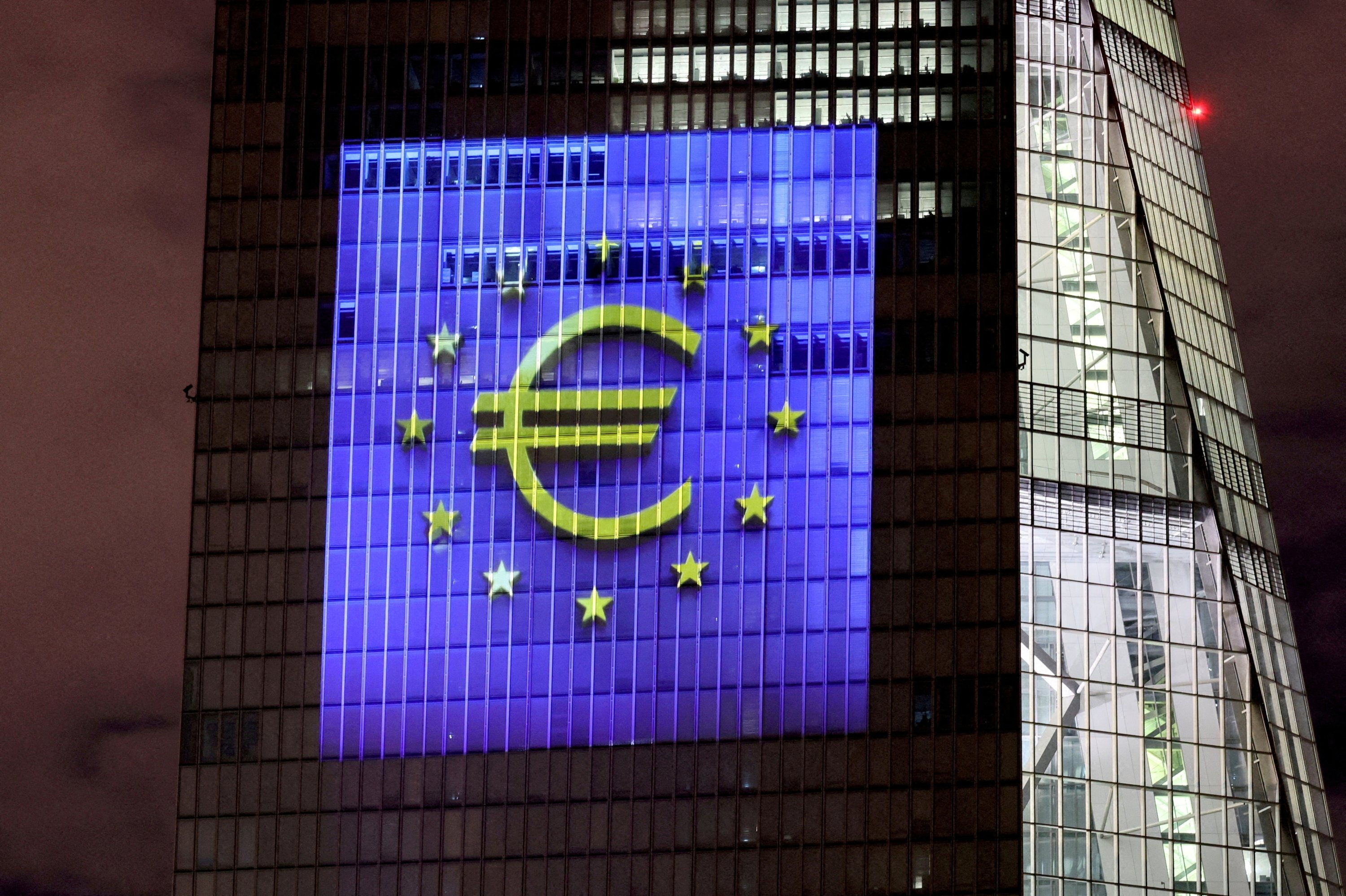ECB unveils plan to push climate-friendly investments | Daily Sabah