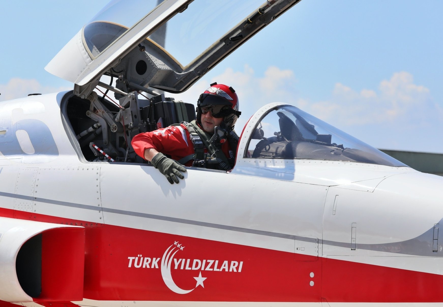 Turkish Stars jet aerobatics team adorn skies for 3 decades | Daily Sabah