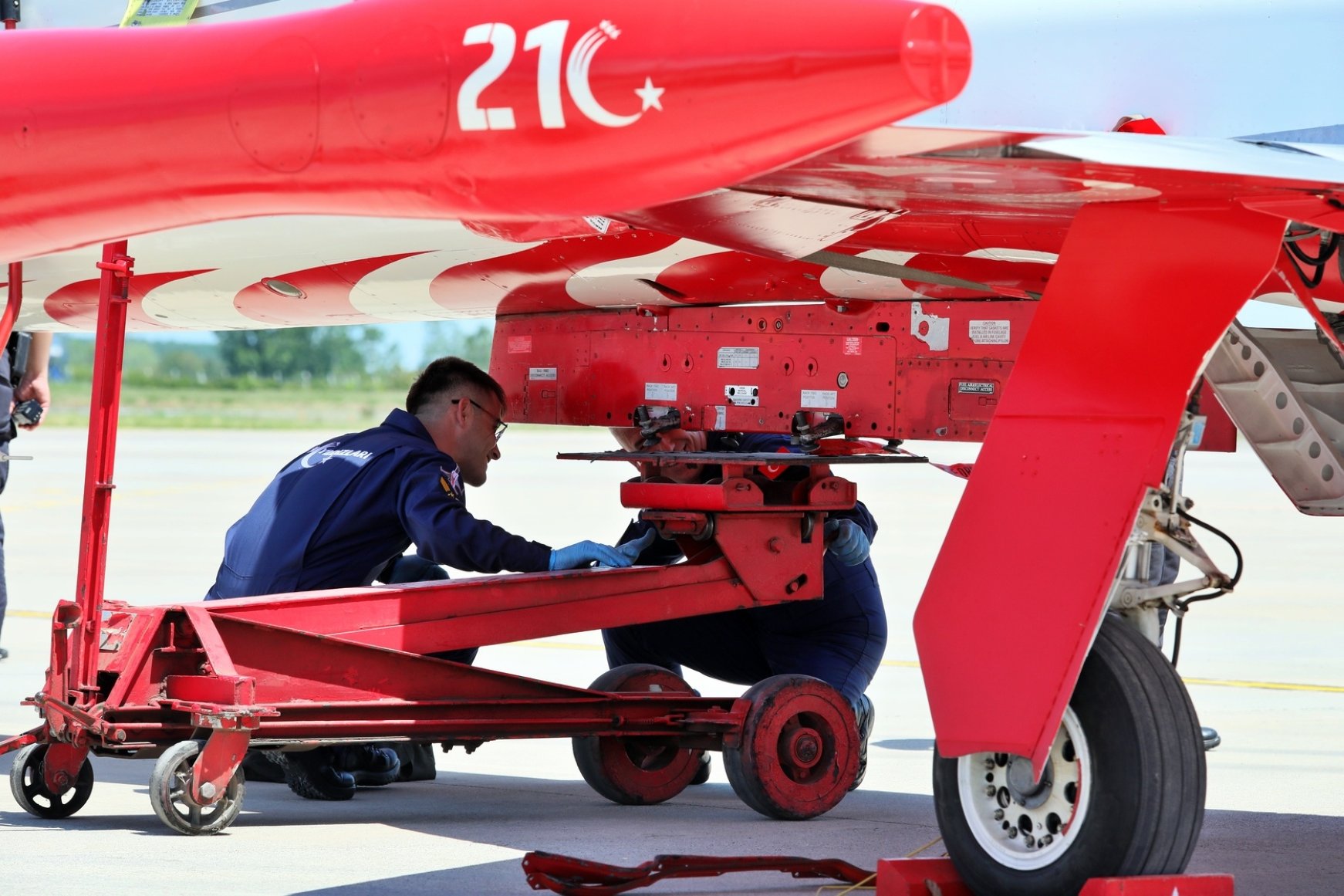 Turkish Stars jet aerobatics team adorn skies for 3 decades | Daily Sabah