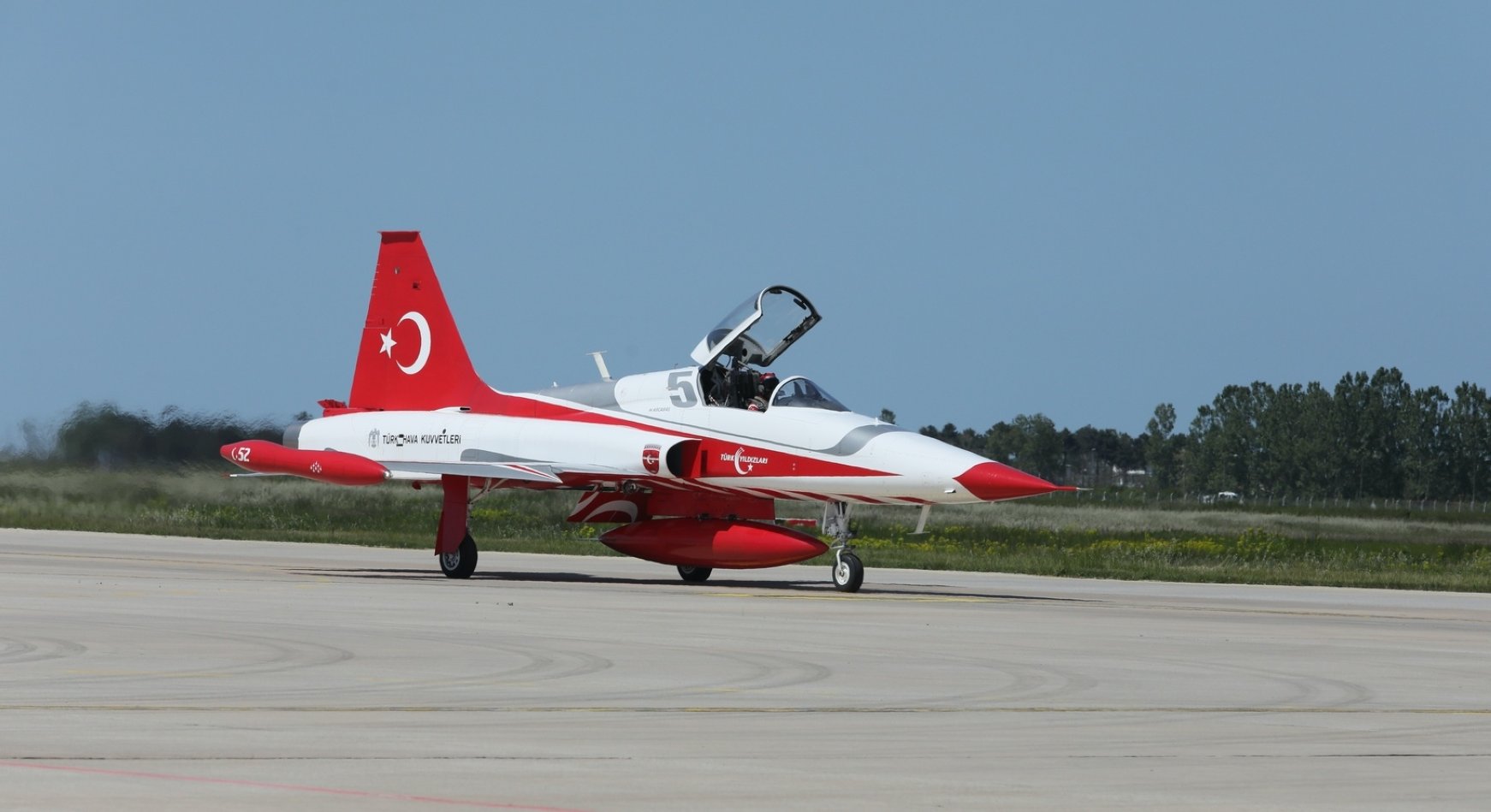 Turkish Stars jet aerobatics team adorn skies for 3 decades | Daily Sabah