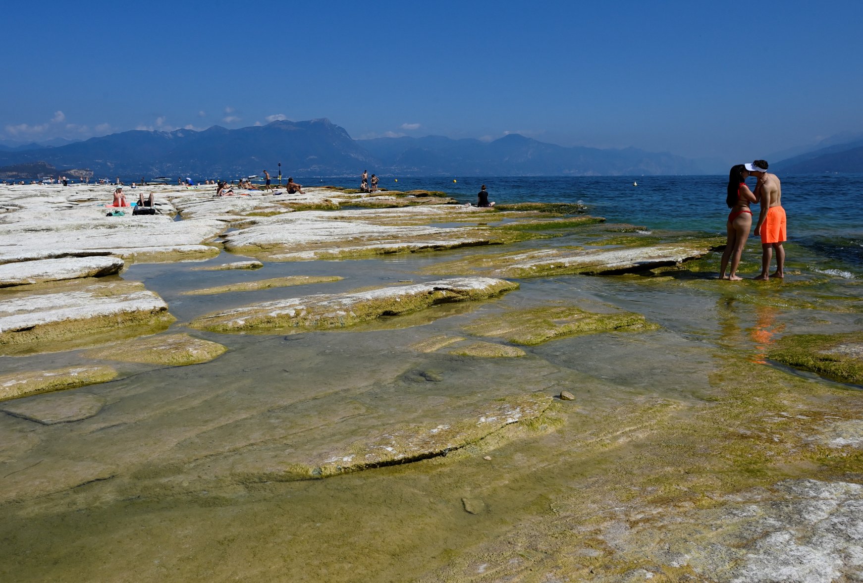 Italy's Lake Garda's water levels drop to 15-year low amid drought ...