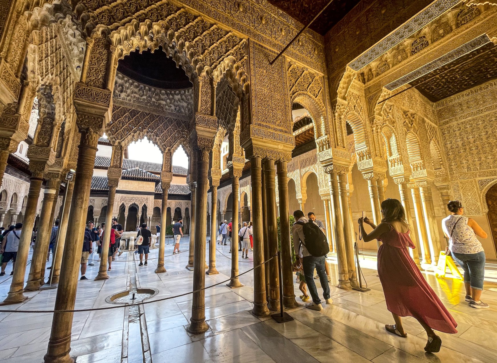 Splendid Andalusian Alhambra palace continues to draw visitors | Daily ...
