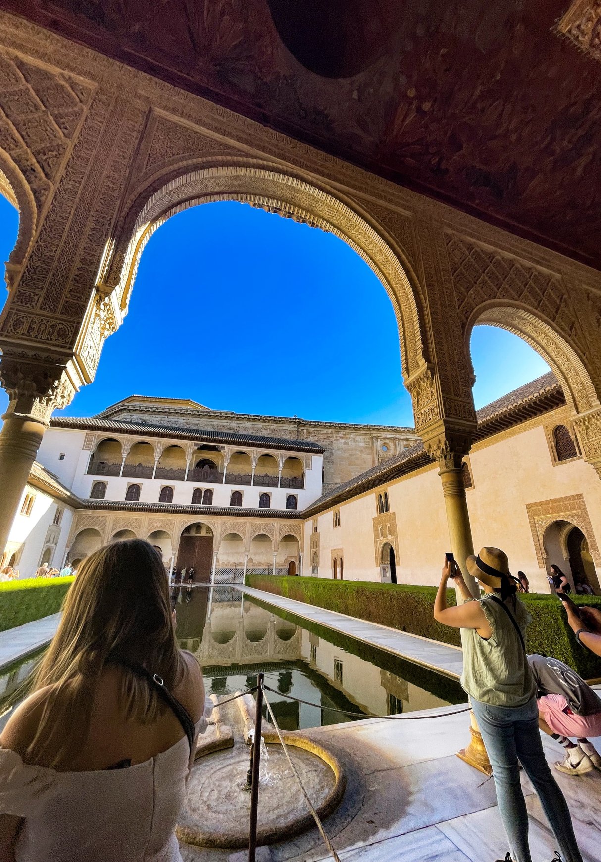 Splendid Andalusian Alhambra palace continues to draw visitors | Daily ...