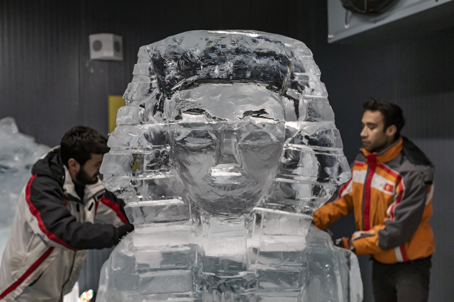 Türkiye's 1st ice museum takes visitors on Arctic-like journey | Daily ...