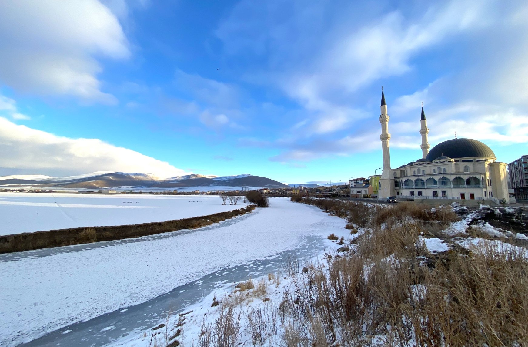 Later-than-usual snow covers part of Türkiye | Daily Sabah