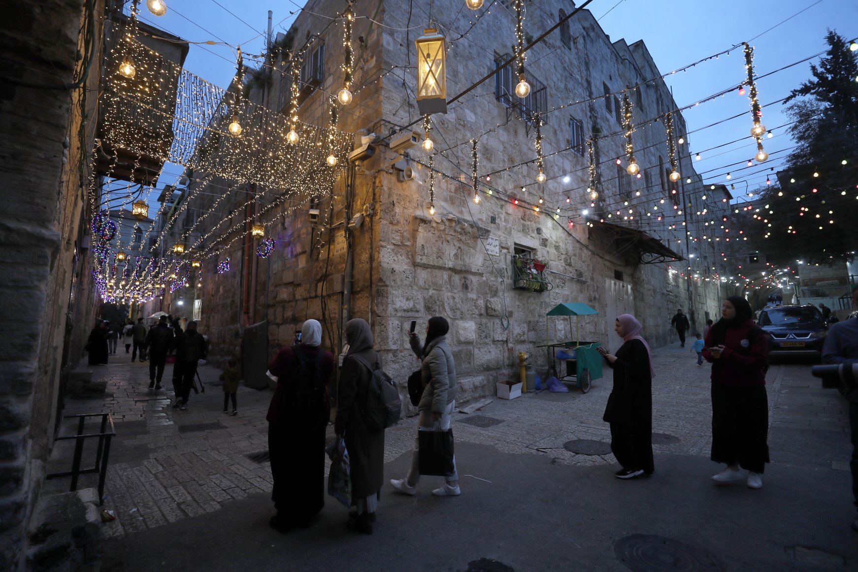 Muslims across globe welcome holy month of Ramadan | Daily Sabah