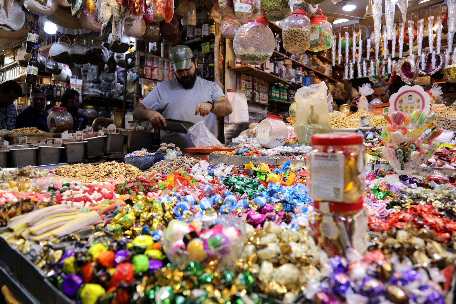 Muslims across globe welcome holy month of Ramadan | Daily Sabah