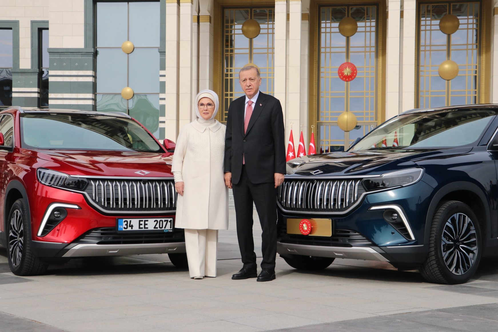 Türkiye's 1st domestic car delivered to President Erdoğan | Daily Sabah