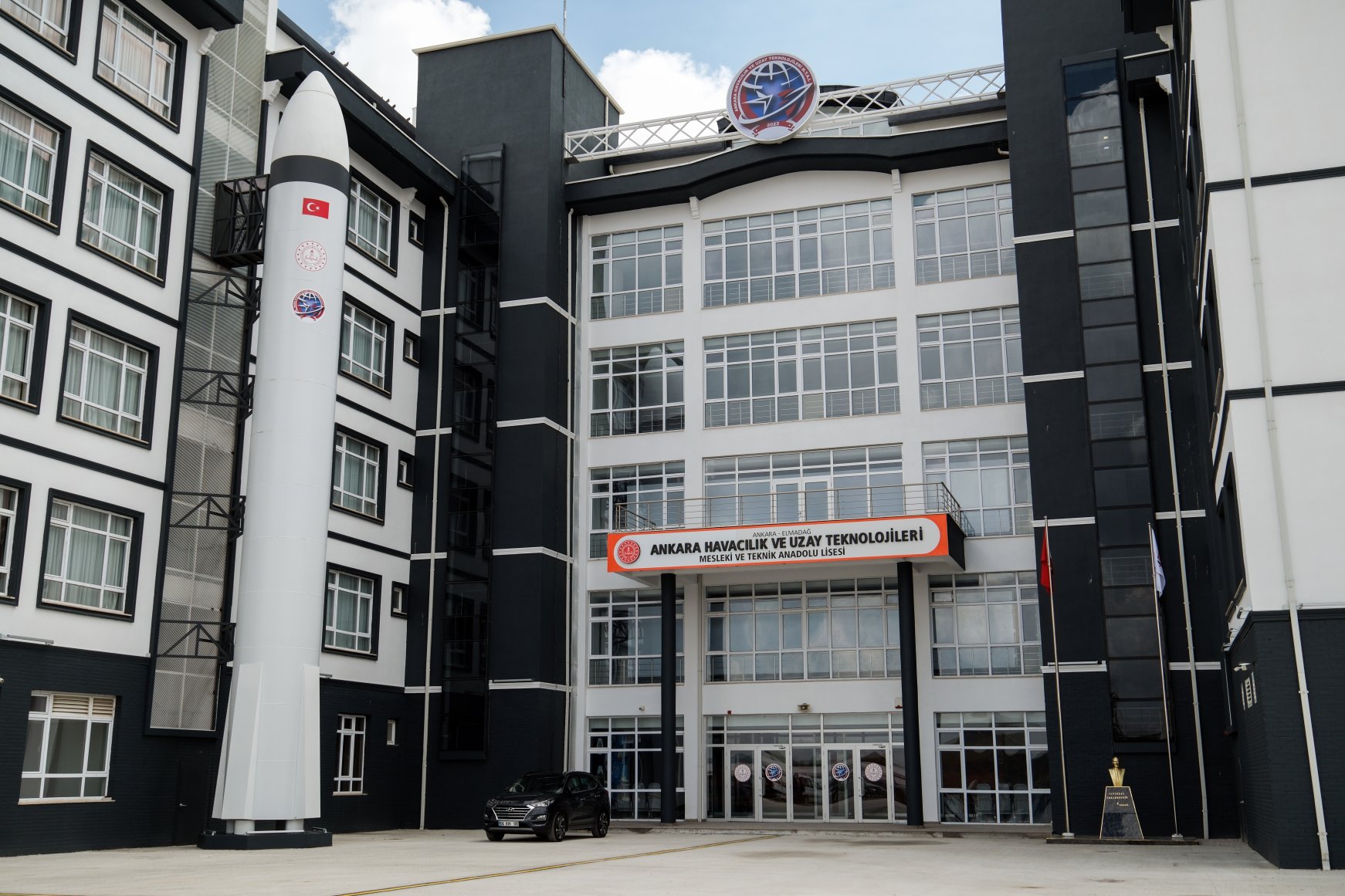 Türkiye's 1st space and aviation high school opens in Ankara | Daily Sabah