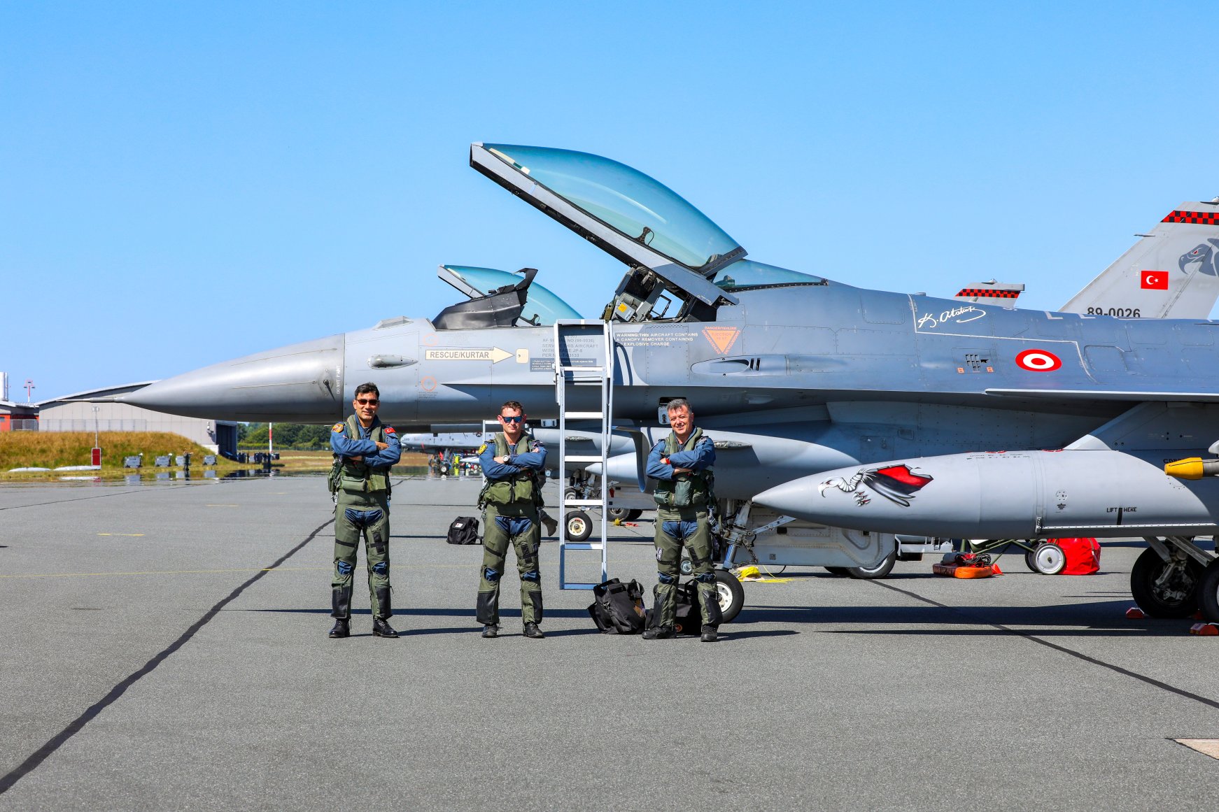 Turkish pilots receive praise in NATO's biggest-ever air drills | Daily ...
