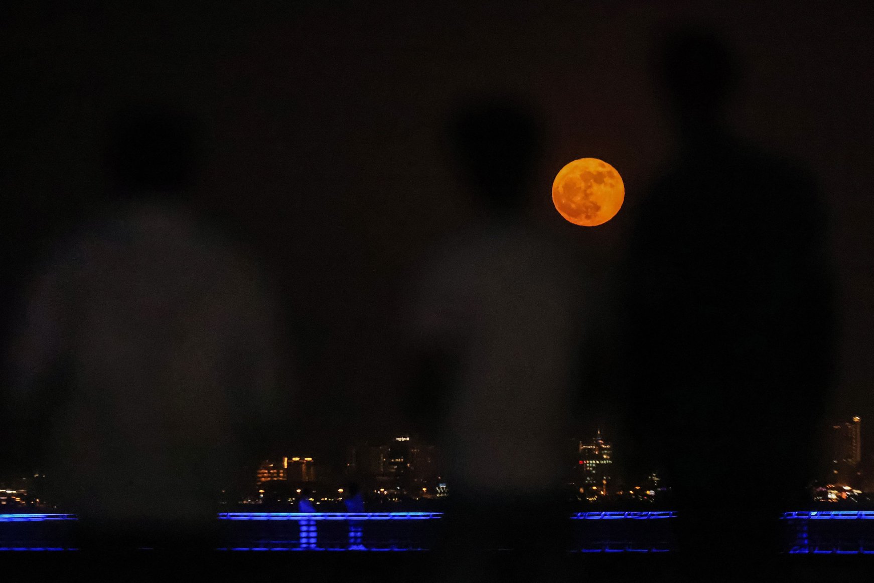 Supermoon illuminates skies across world | Daily Sabah