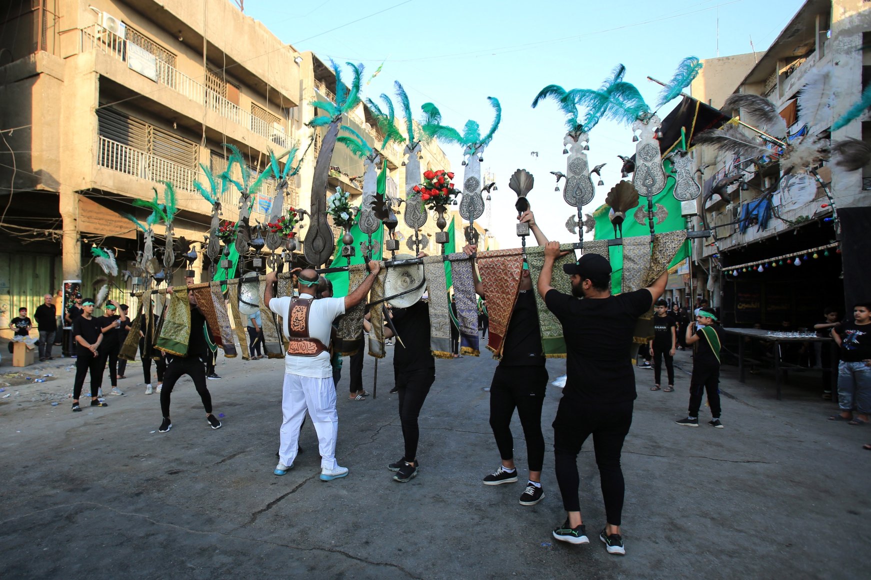 Shiite Muslims start performing rituals ahead of Ashura | Daily Sabah