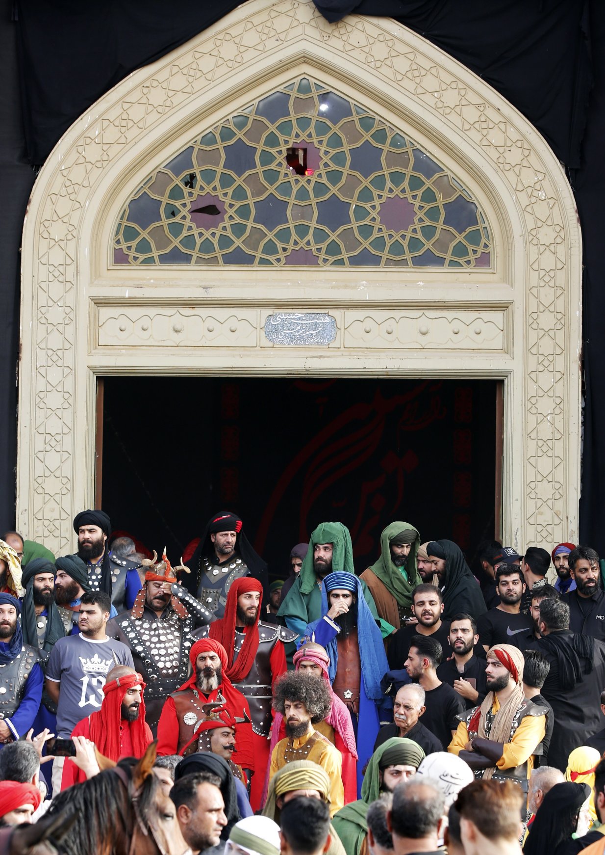 Shiite Muslims start performing rituals ahead of Ashura | Daily Sabah