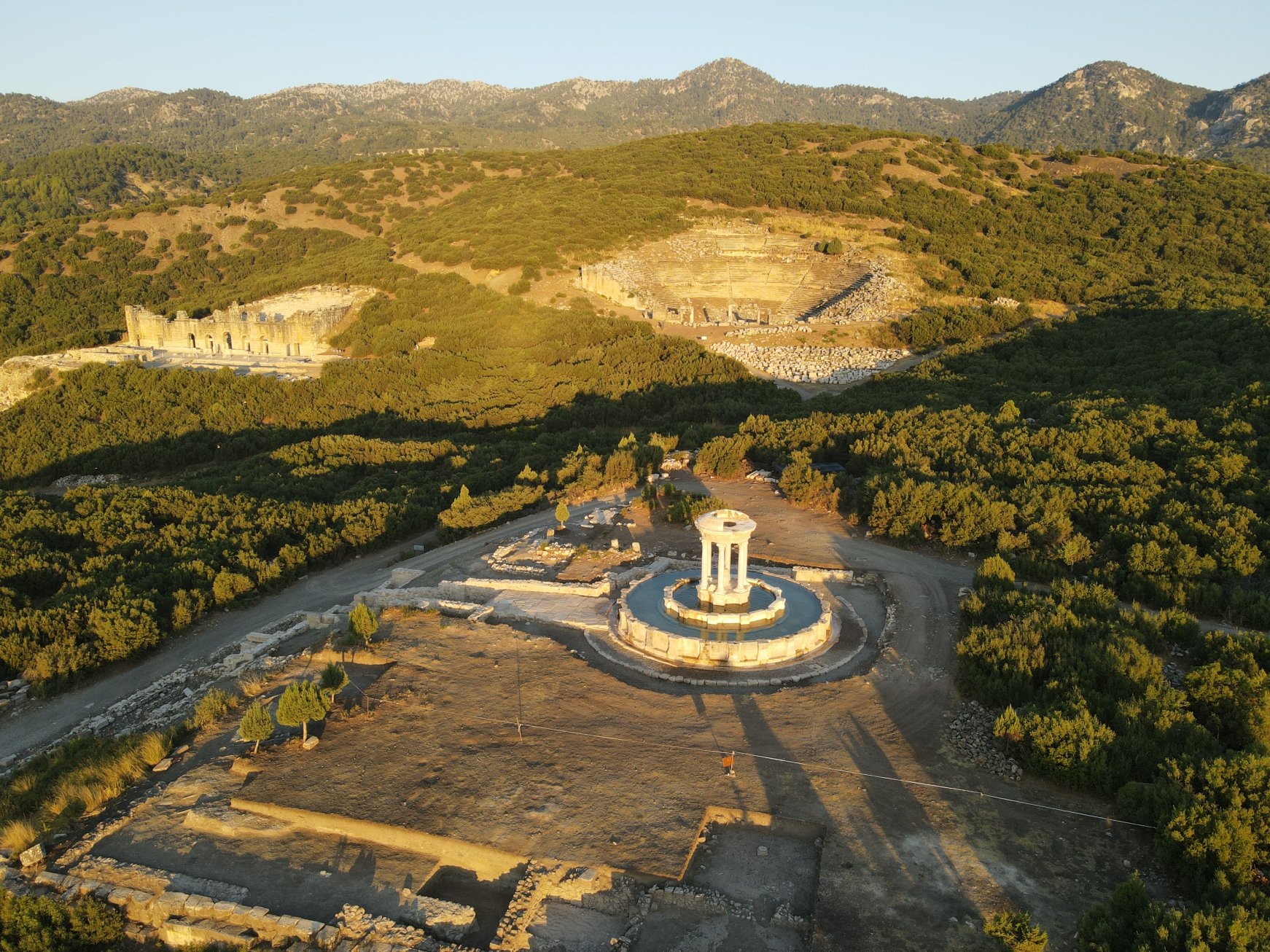 Dawn in Türkiye's ancient city of Kibyra: Where gladiators once roamed ...
