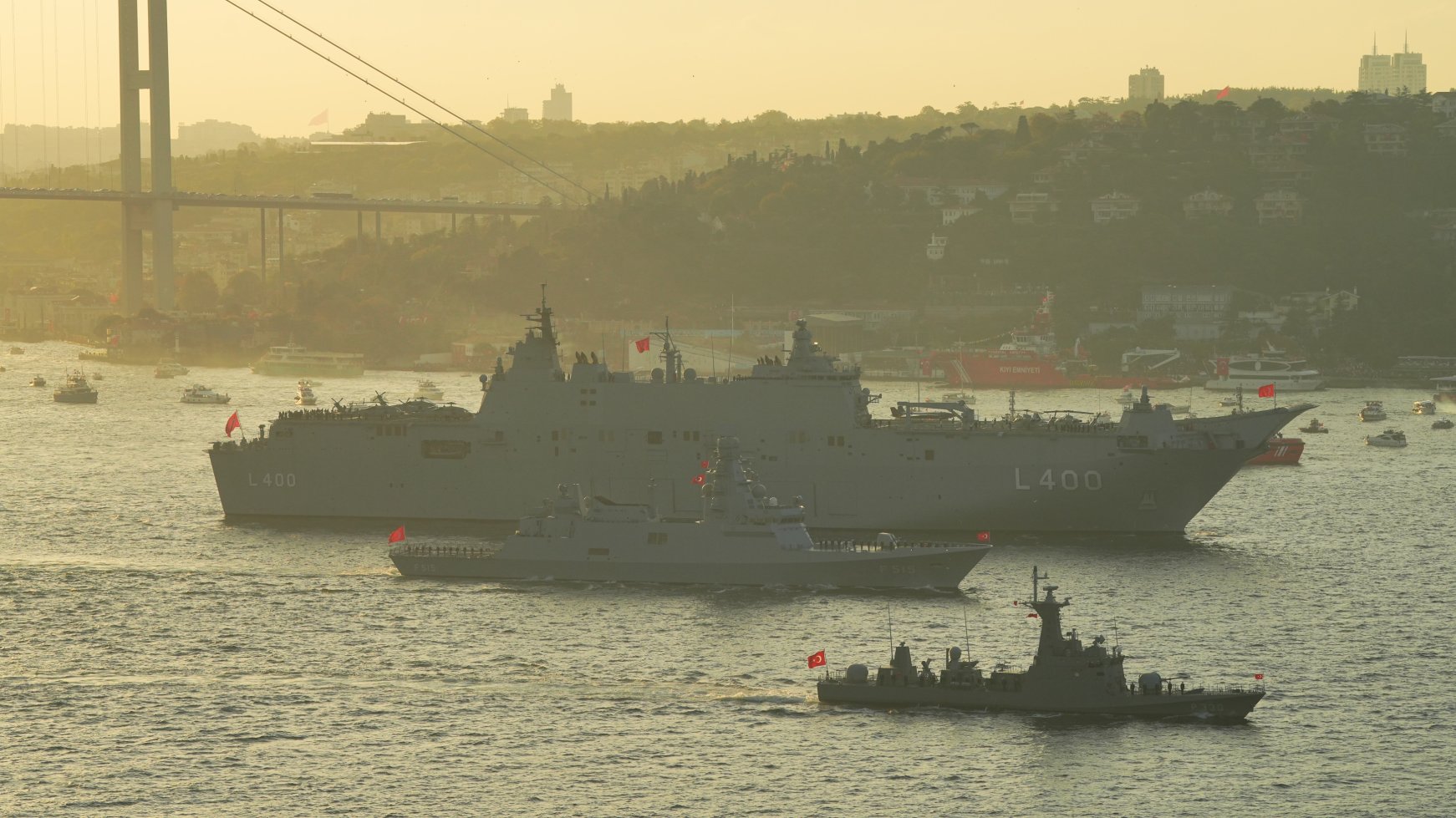 Largest naval parade of Turkish fleet: 100 ships for 100th year | Daily ...