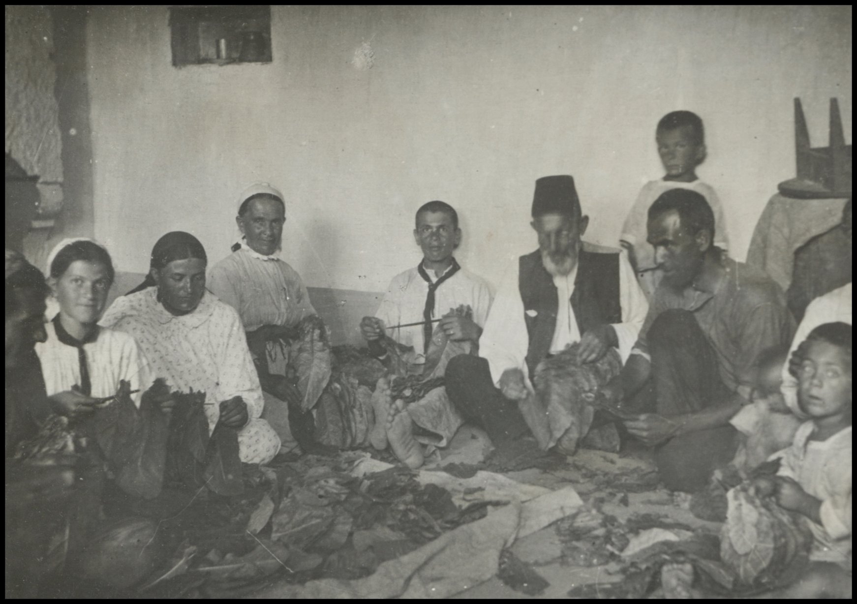 111-year-old photos of Turkish tribes preserved in State Archives ...