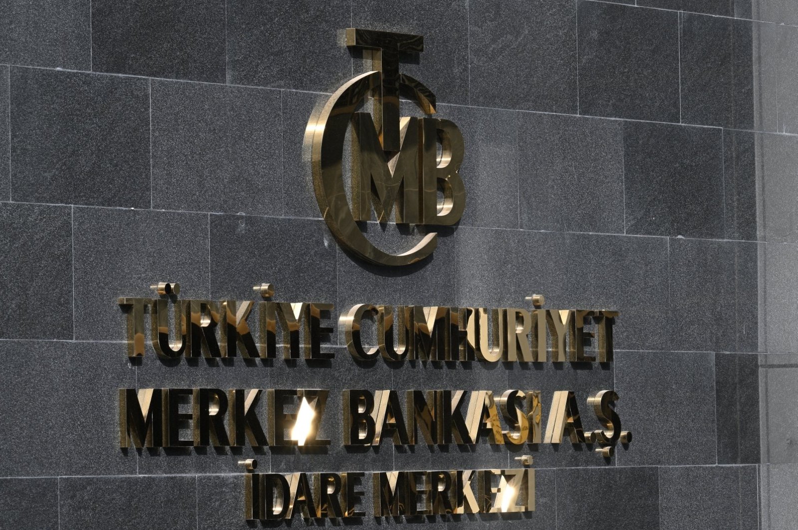 Turkish central bank hikes interest rates to 42.5%, signals end of ...