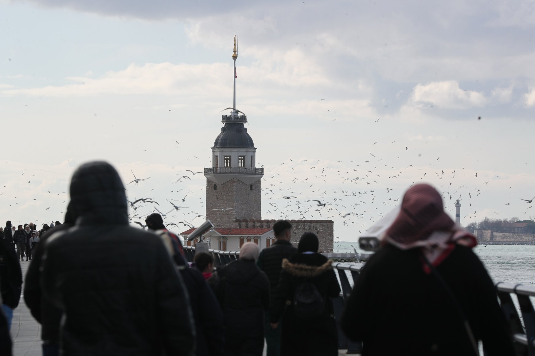 Istanbul retains its vibrancy despite gloomy cold | Daily Sabah