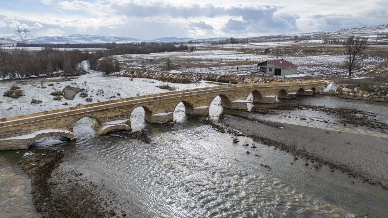 Seljuk period heritage: Star Bridge of Sivas, Türkiye | Daily Sabah