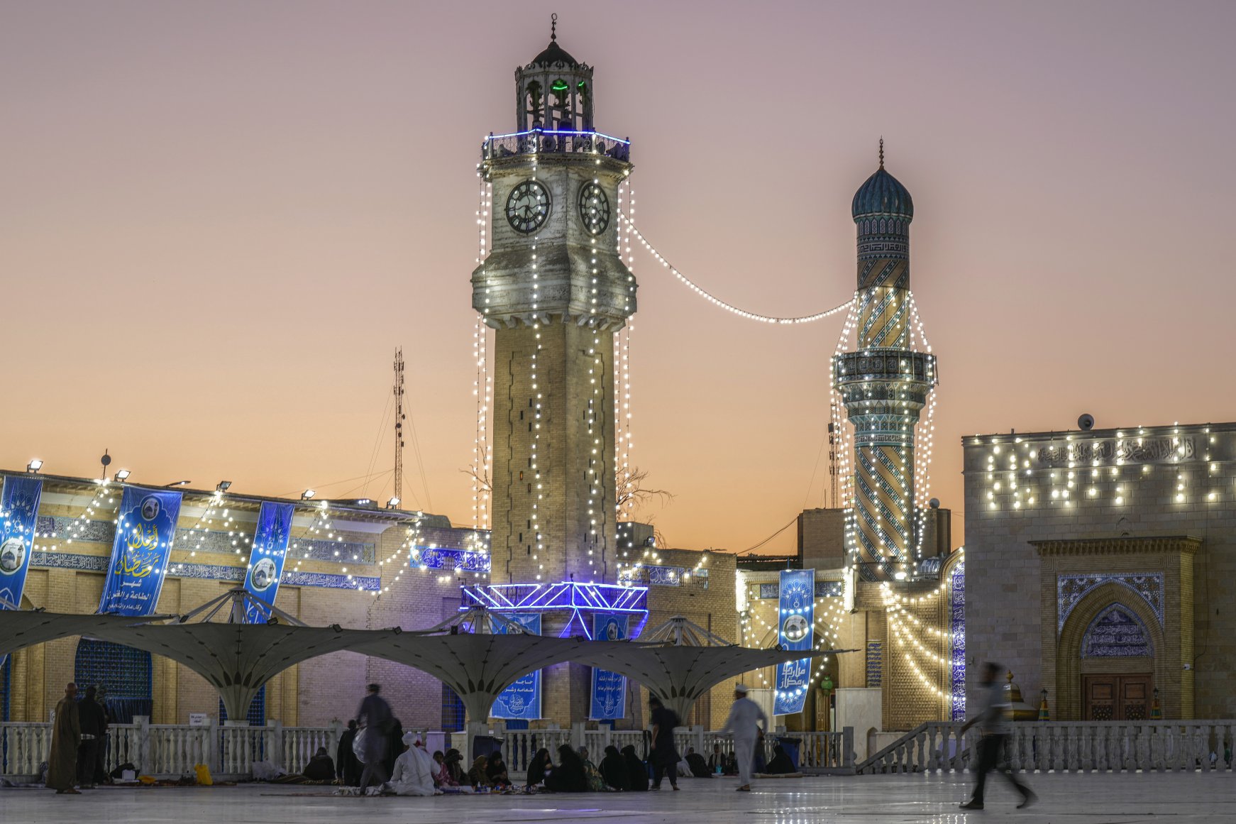 Muslims worldwide welcome holy month of Ramadan | Daily Sabah