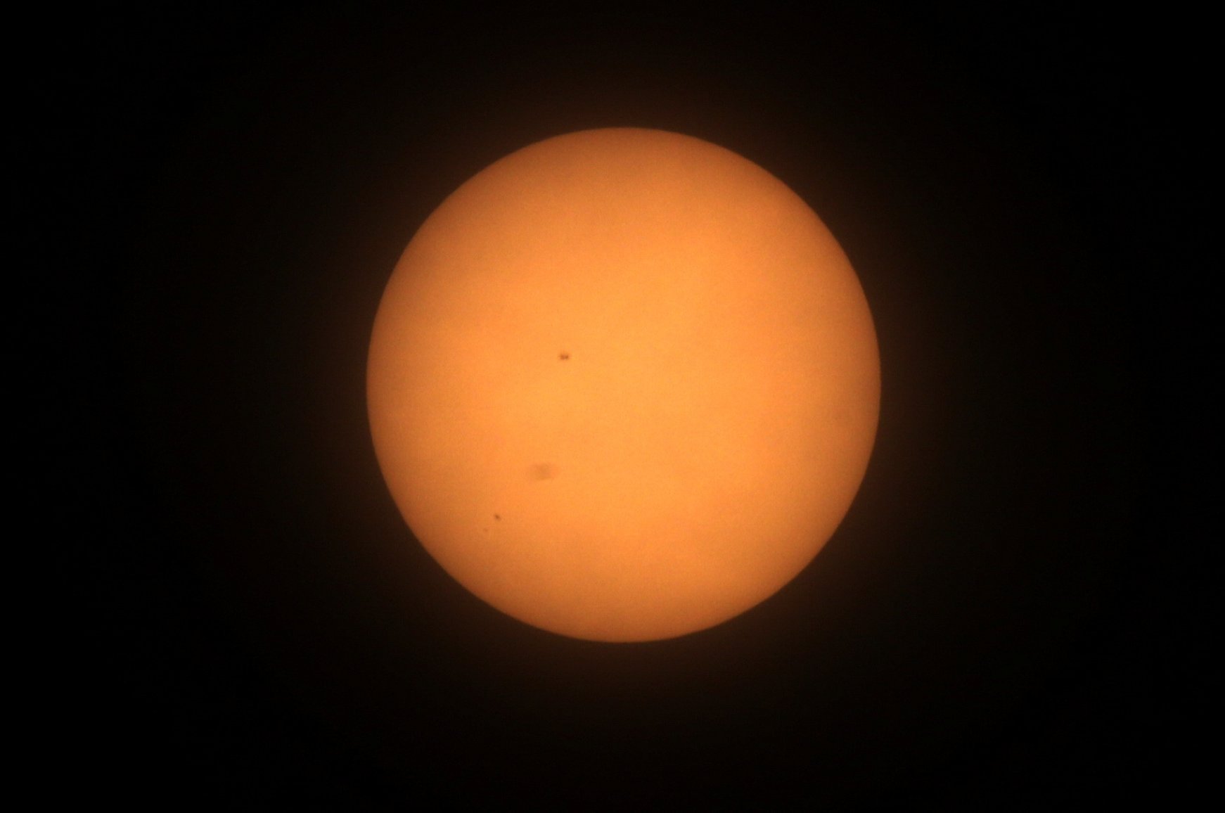 Total solar eclipse mesmerizes observers across North America | Daily Sabah