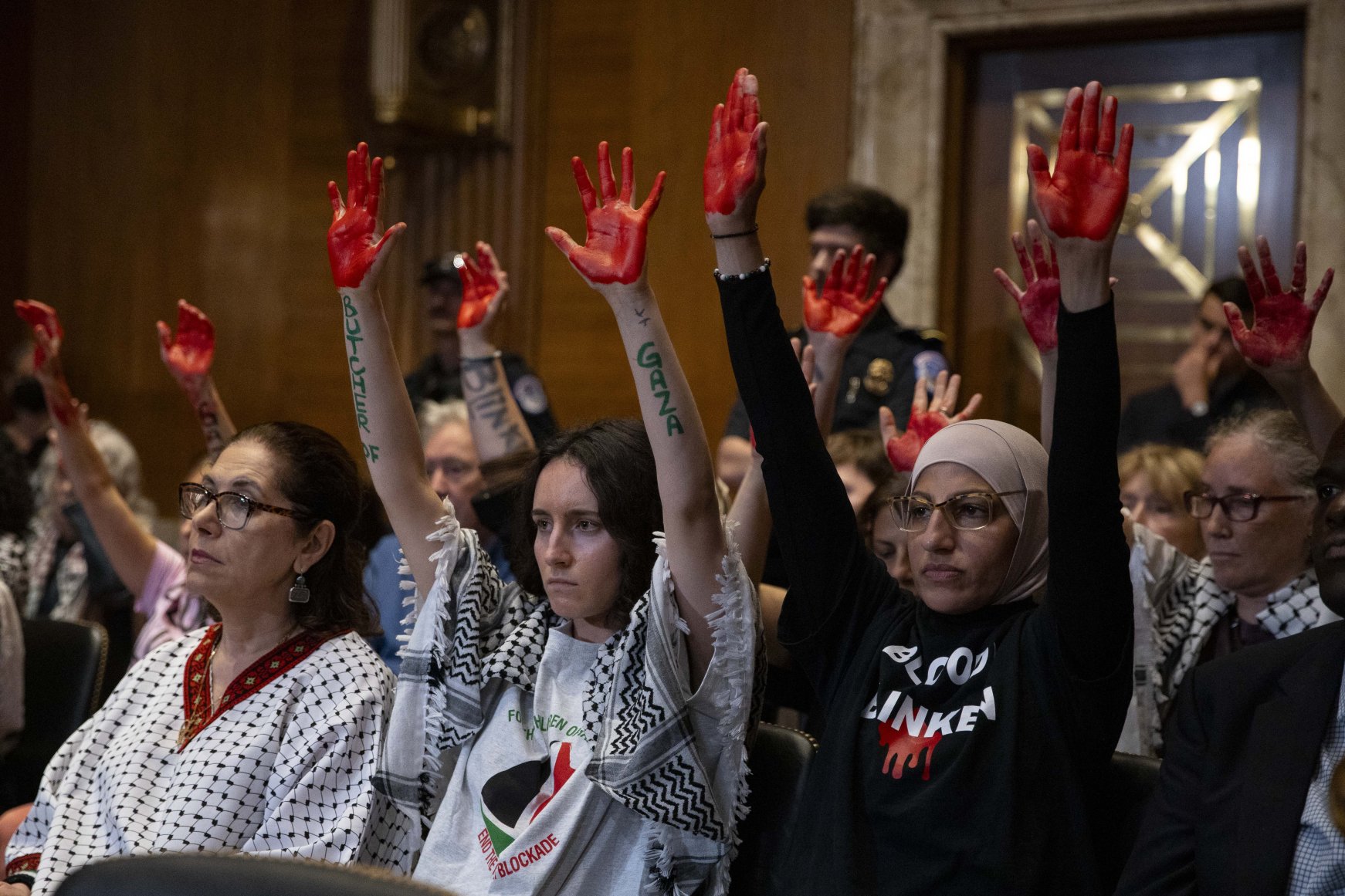 'Butcher of Gaza' protest against Blinken in US Senate | Daily Sabah