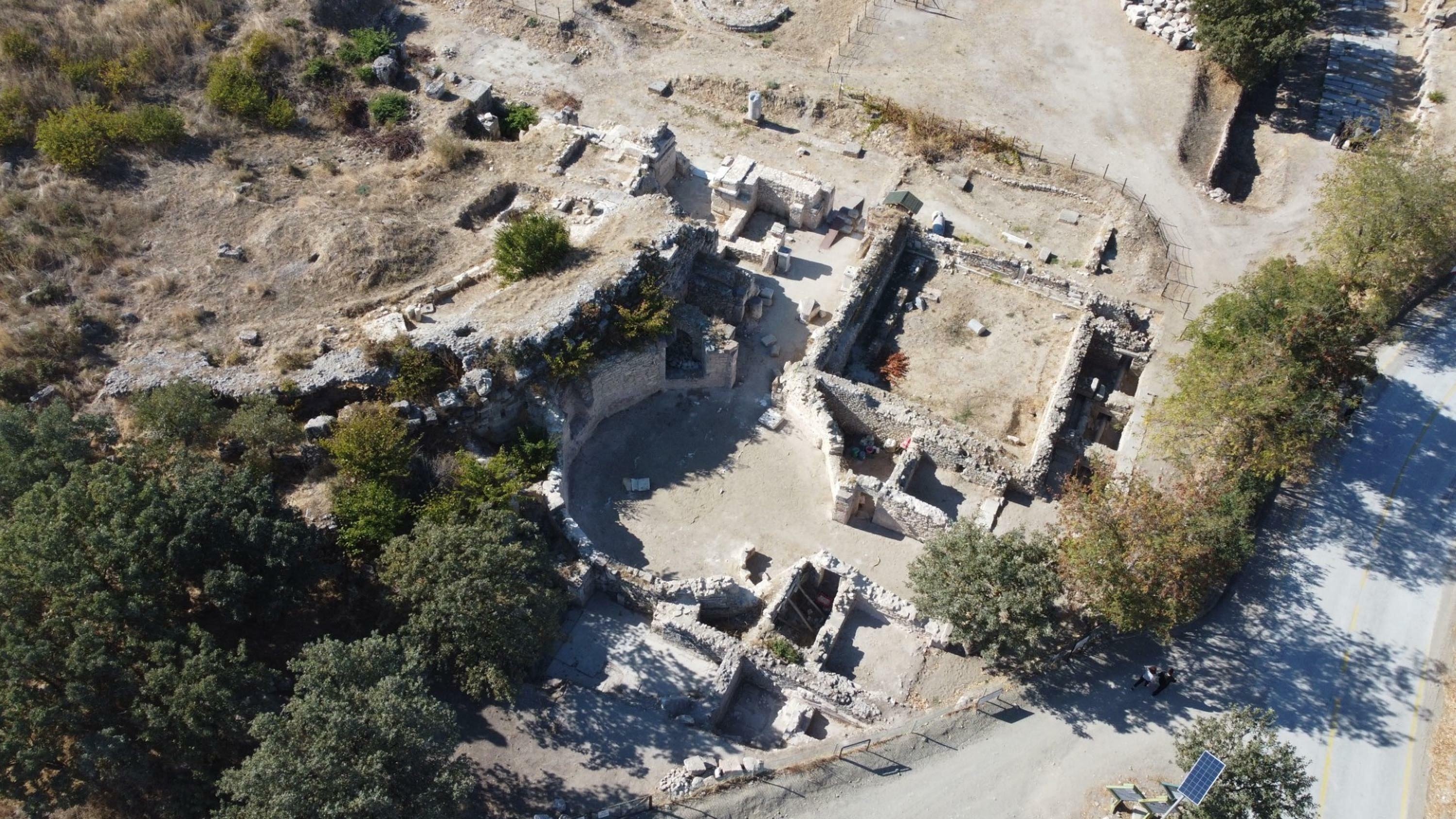 Excavations in Türkiye's Çanakkale uncover new details at Alexandria ...